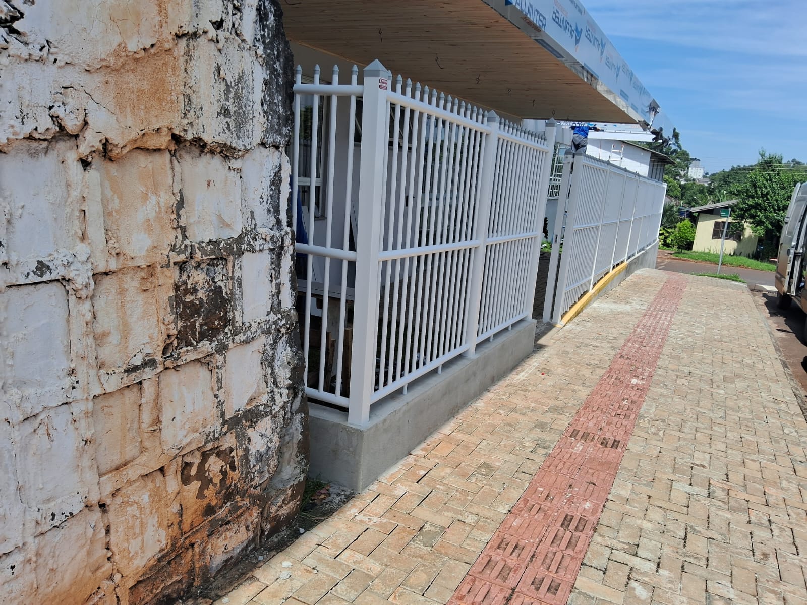 Medidas de Prevenção e Segurança: instalação de cercas de proteção nas ... Medidas de Prevenção e Segurança: instalação de cercas de proteção nas ...